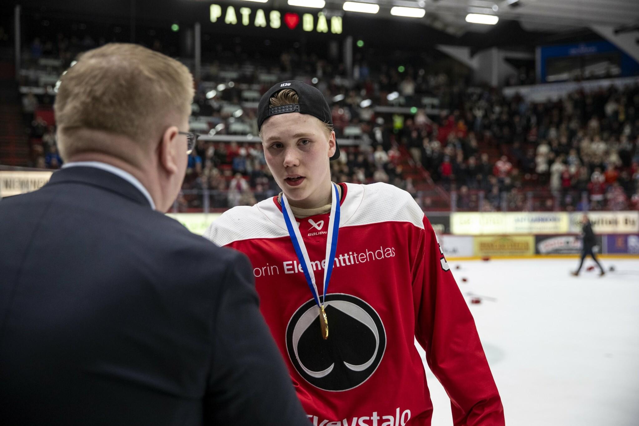 Ässät kiinnitti joukon nuoria lahjakkuuksia - Porin Ässät